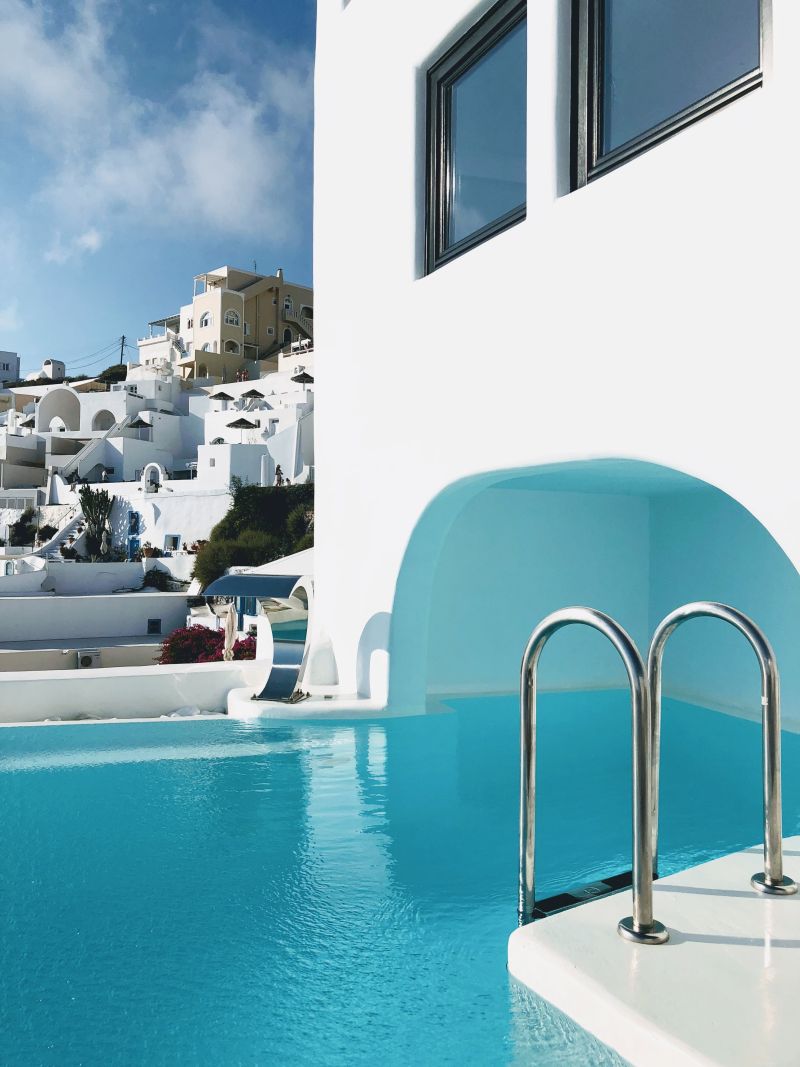 Room with a view: Chic Hotel * Santorini - The Hotel Trotter